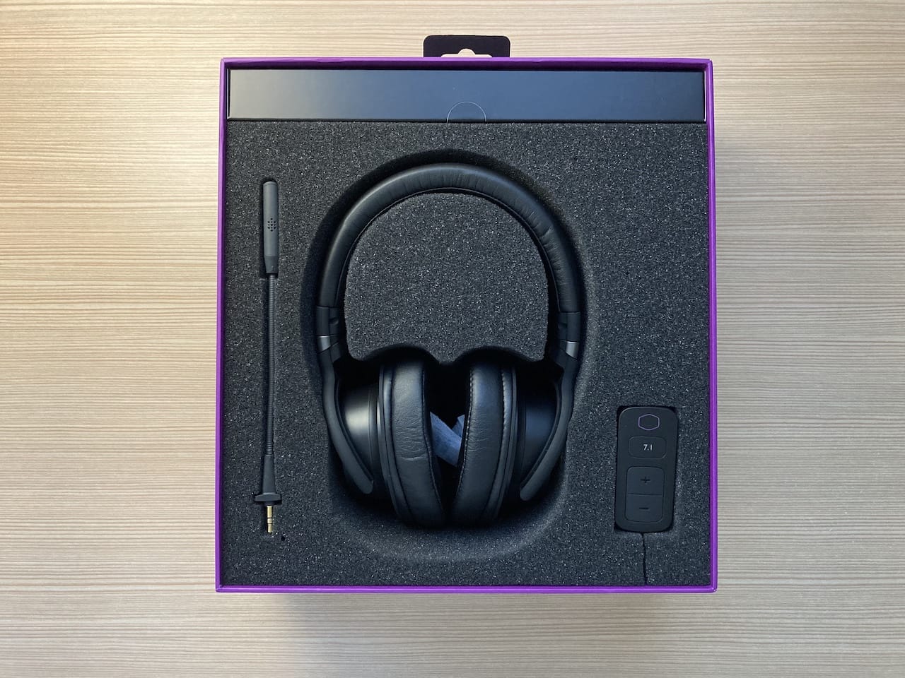 Cooler Master MH752 レビュー：空気のような付け心地のヘッドセット
